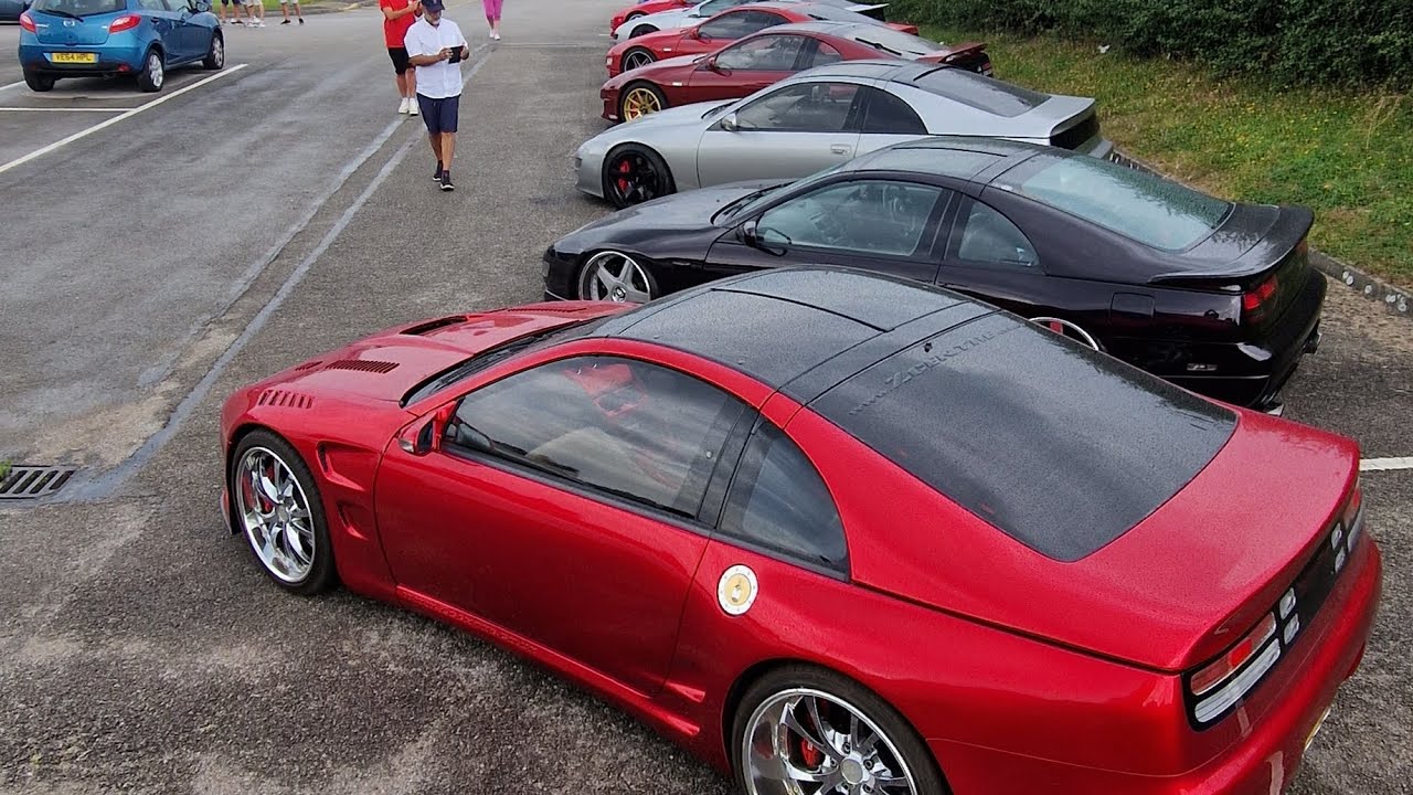 JDM Dragons Drive out around the Peak District in Japanese Cars. 300zx ...