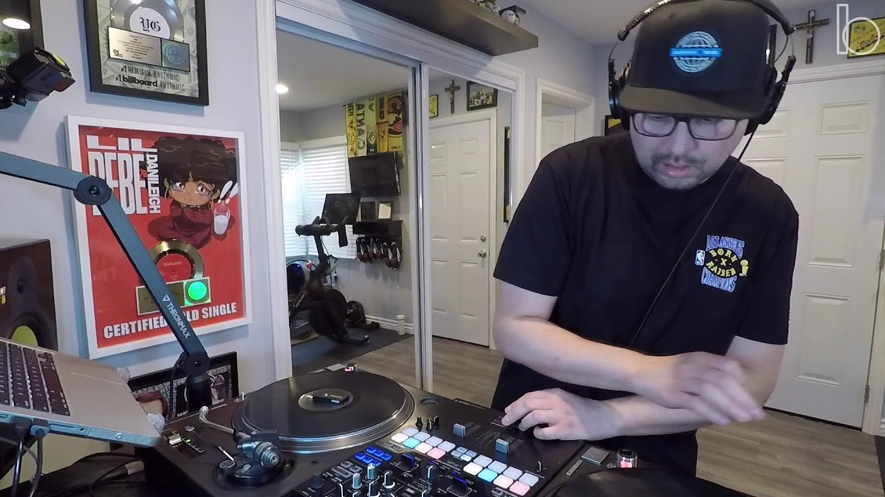 DJ Fuze flips tracks from Jan. 2001 and Jan. 2021 | 20-Year View - YouTube