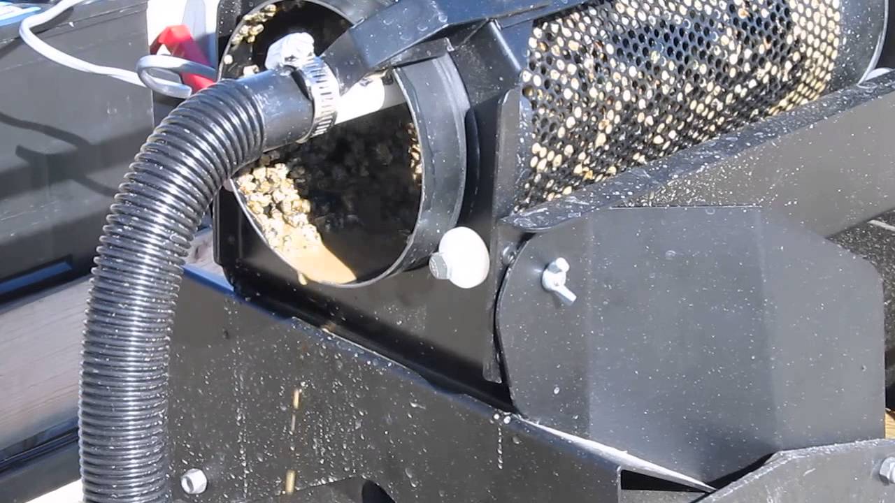 Gold Cube Trommel by Gold Fox Test Run Guarded by "Mitzi" - YouTube