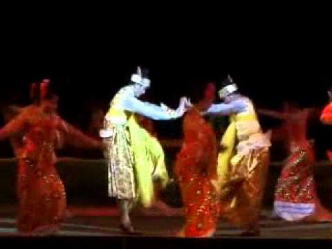 myanmar nat dance ( taung pyone min 2 per ) - YouTube