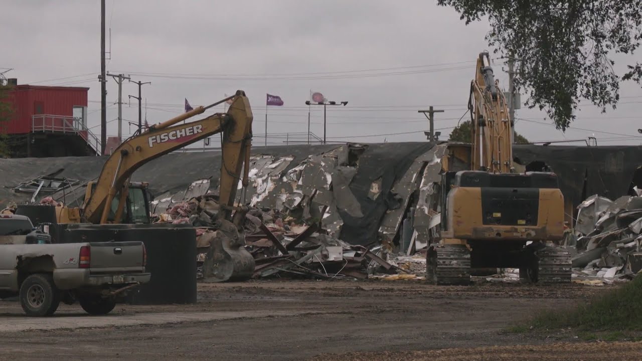 Forest Hills Lodge demolished as era winds down for the Rockford ...