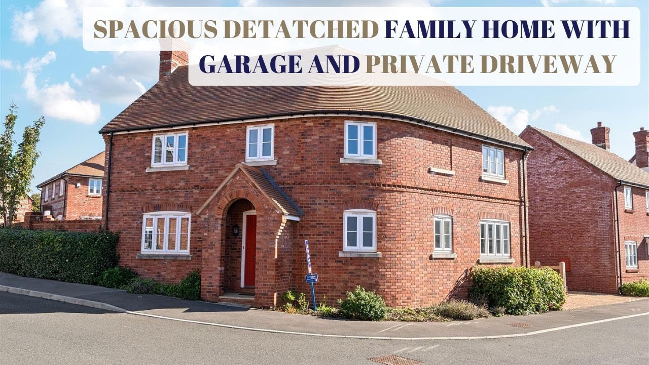 SPACIOUS DETATCHED FAMILY HOME WITH GARAGE AND PRIVATE DRIVEWAY - YouTube