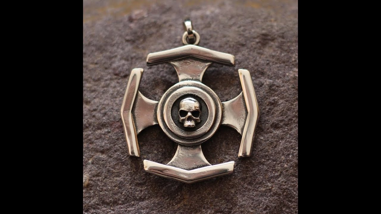Big Warhammer cross Rosarius Rosette pendant. Laconic warhammer Scull ...
