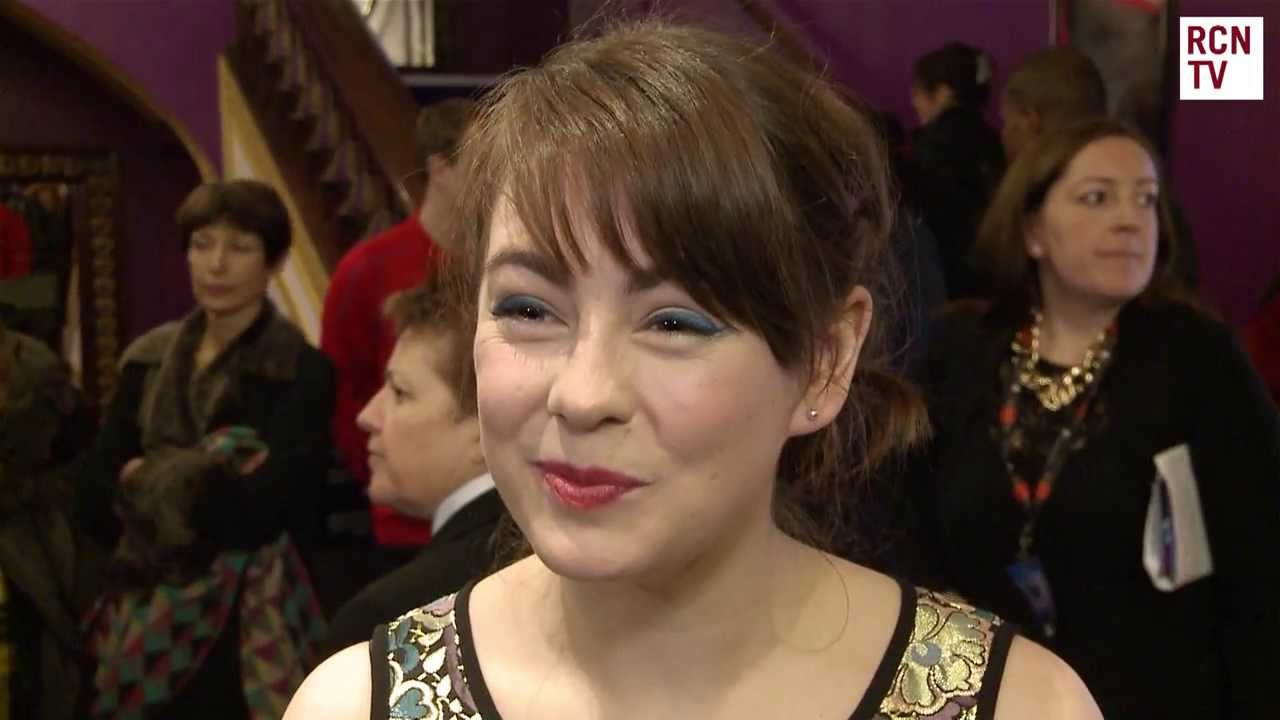 Sarah Hoare Interview Powder Room Premiere - YouTube