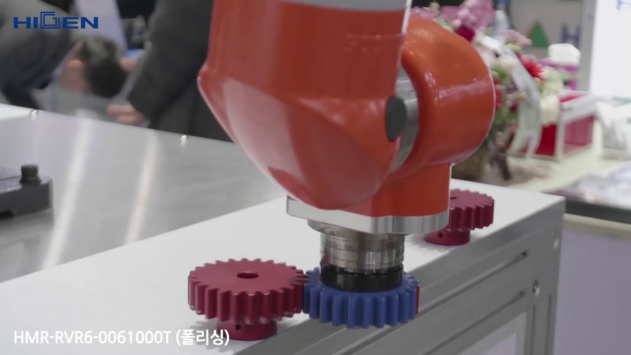 6 Axis Multi joint Robot (Robot World 2018) - YouTube