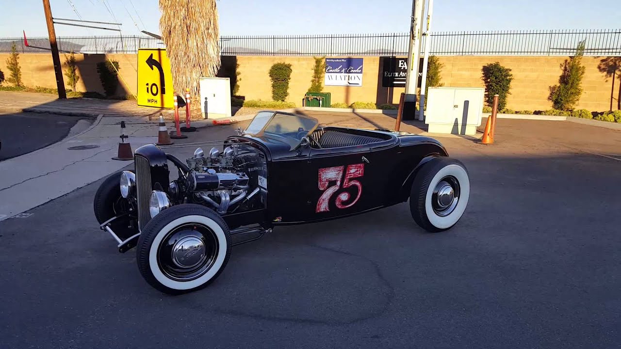 1932 Ford LOWBOY ROADSTER - YouTube