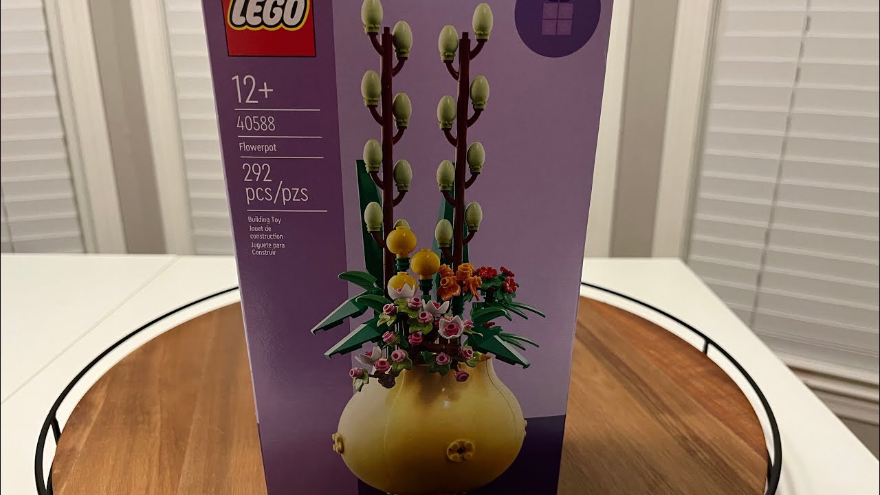 Building Lego set 40588 flowerpot - YouTube