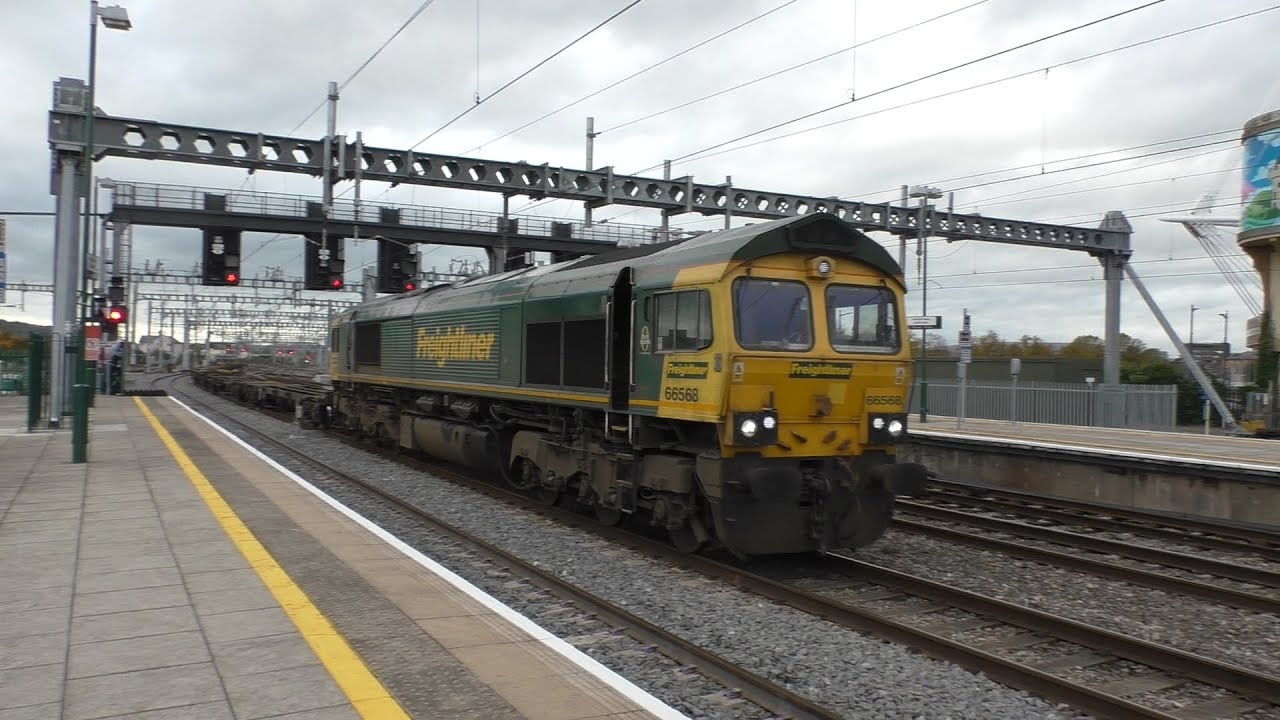 Cardiff Central trains October 27th 2021 - YouTube