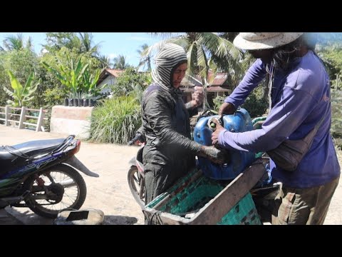 gak kuat di pikul disusul mas nono pakai motor