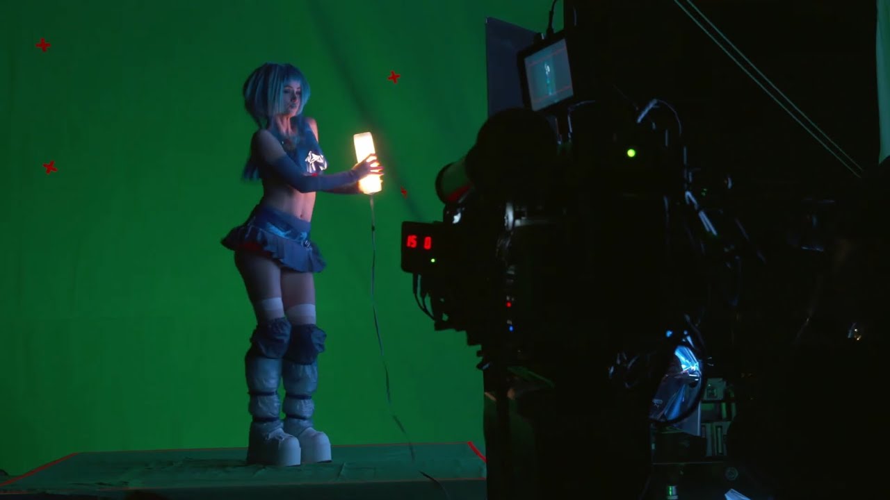 Ana De Armas- Joi Behind the Scene of Hologram Dance | Bladerunner 2049 ...