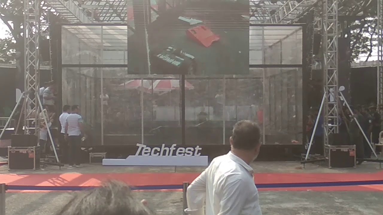 Robowars at Techfest IIT Bombay - YouTube