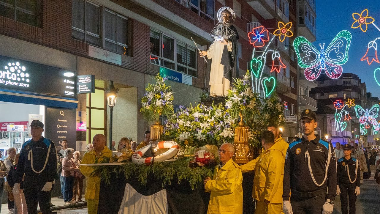 Procesión de San Telmo - YouTube