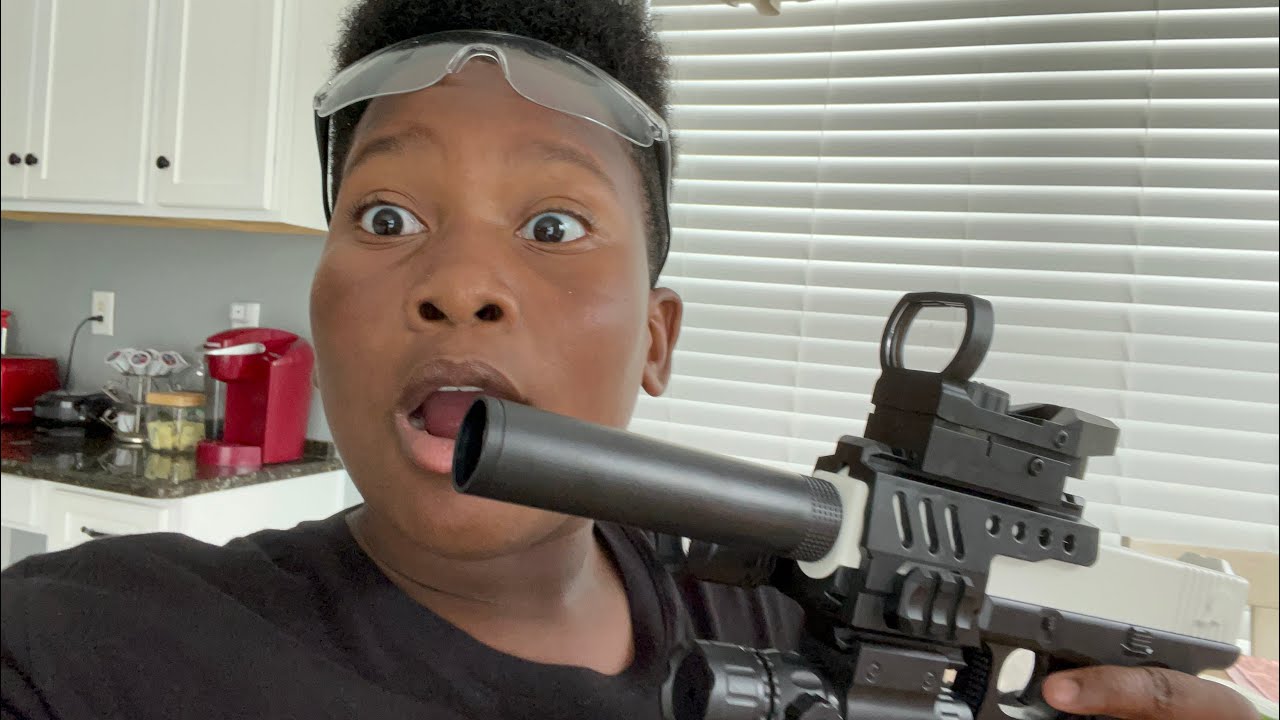 NEWWWW TOY GUNNN review - YouTube