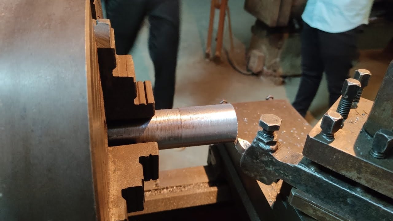 ITI Turner trade leath machine job operation! - YouTube