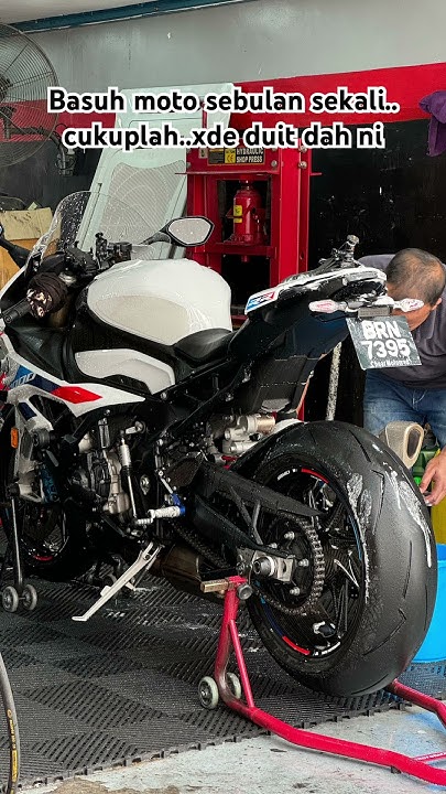 Basuh moto sebulan sekali..tapi kene amik pakej Full detailing..ok kot..ke x ok? - YouTube