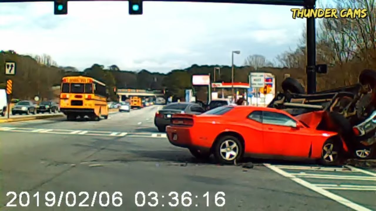 Absurd Car Crash Compilation - Horrible Driving Fails Of 2019 (Part 15 ...