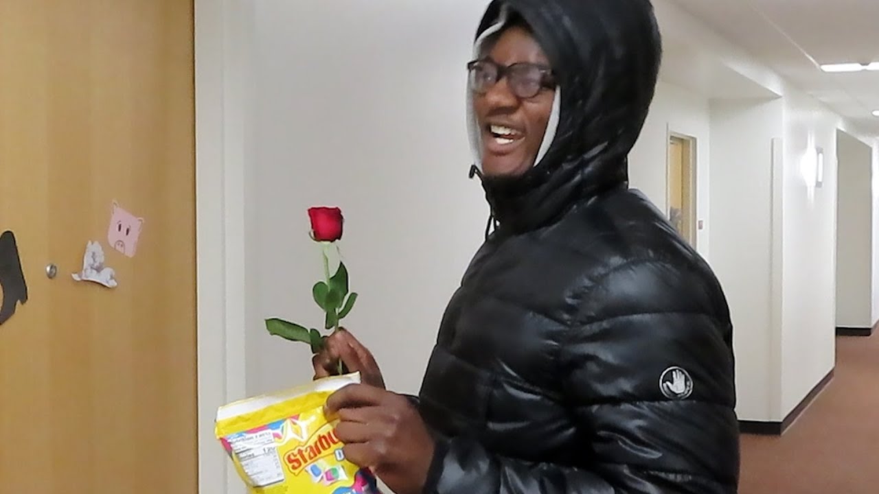 We Gave Our CRUSHES Flowers for Valentine's Day| VERY CRINGE - YouTube