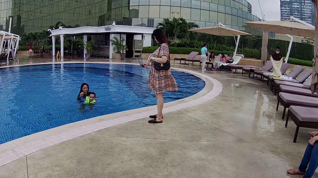 Manila0005 Okada Manila Hotel Pool - YouTube