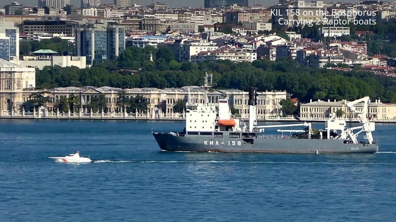 FLOT's Kashtan Class large buoy tender on Bosphorus - YouTube