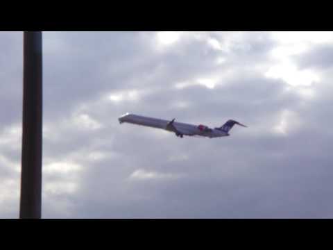 CPH - Runway 22R - CR9 - Take Off - YouTube