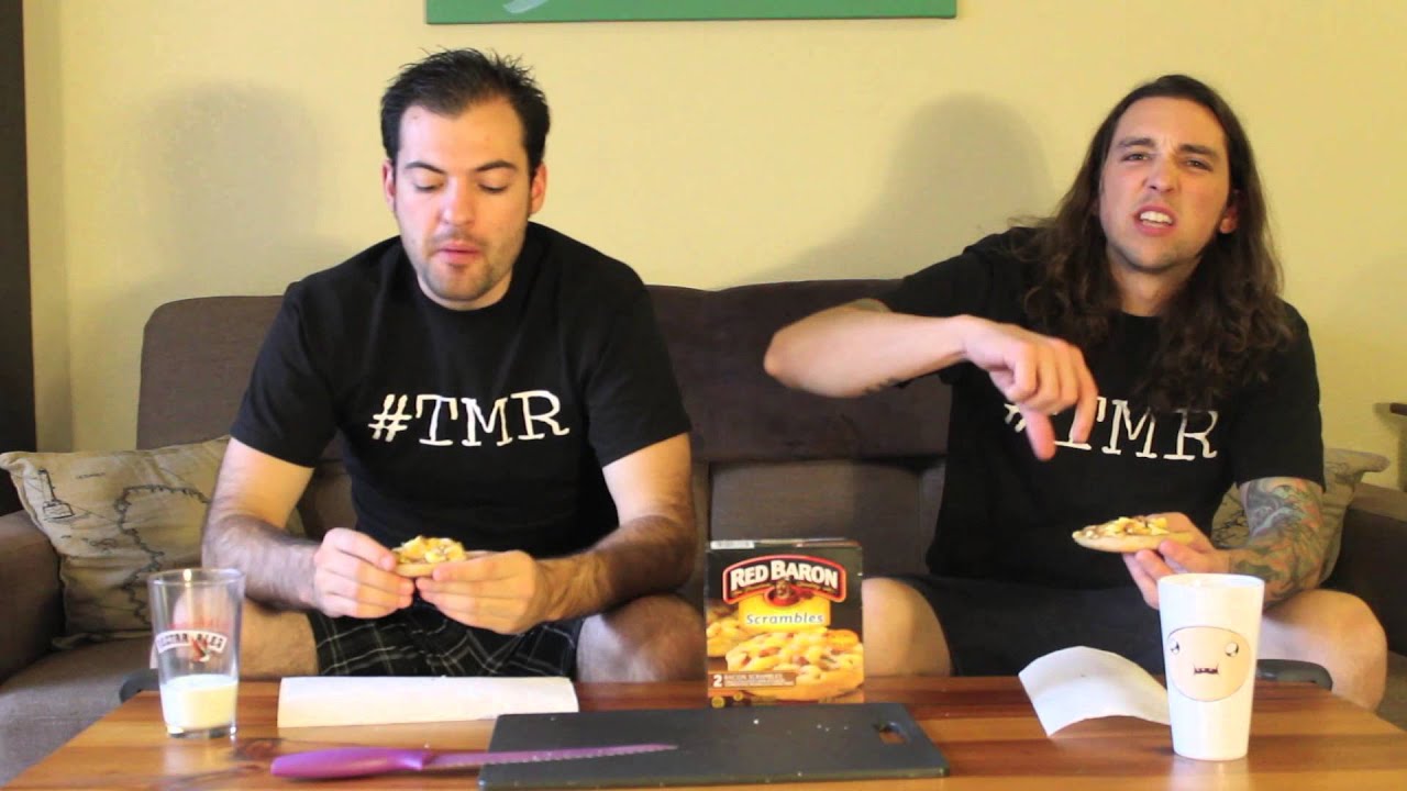 Red Baron Biscuit Style Scramble (Bacon) - The Two Minute Reviews - Ep ...