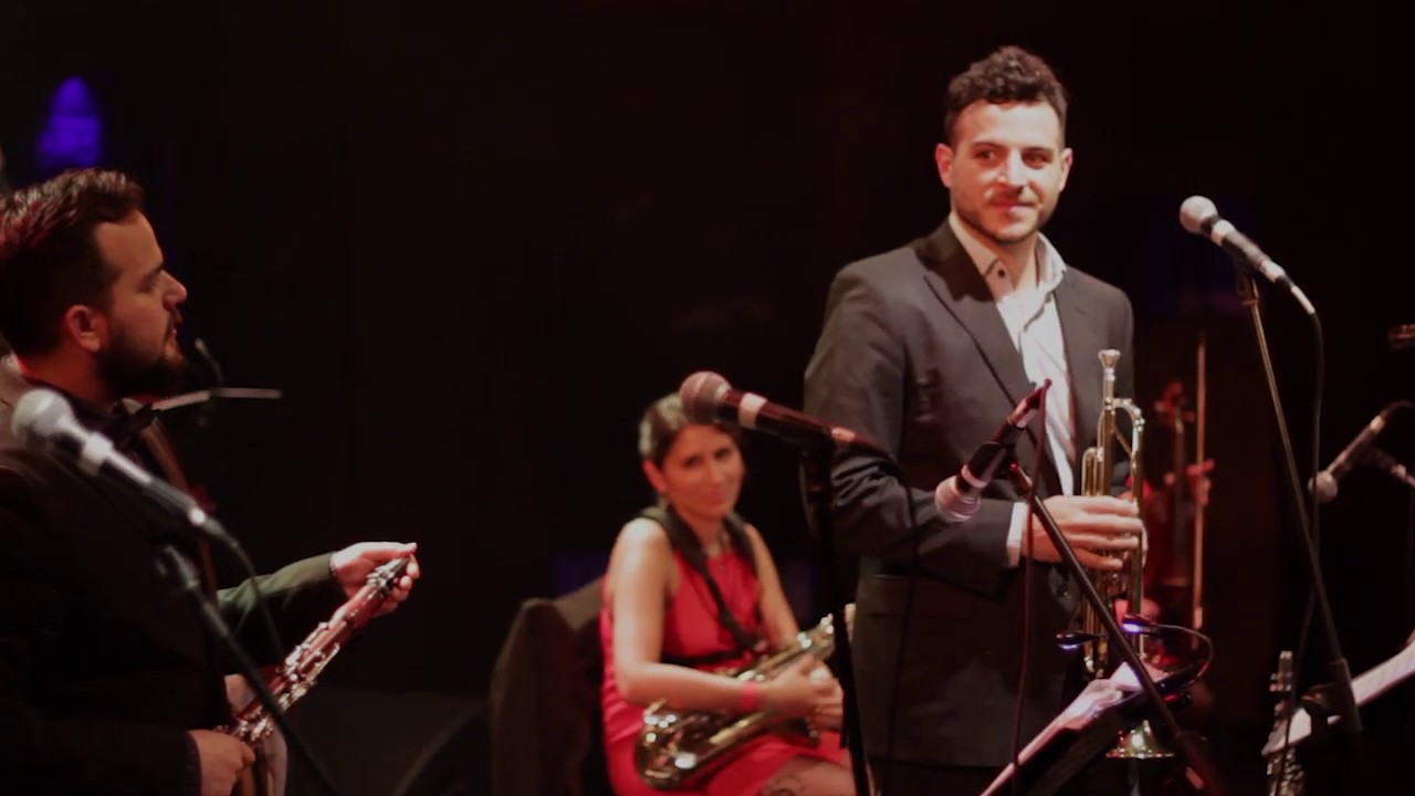 Blue Moon - Paris Jazz Club - Vivo ND Teatro 2019 - YouTube