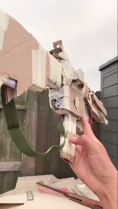 Reloading cardboard M4A1 - YouTube