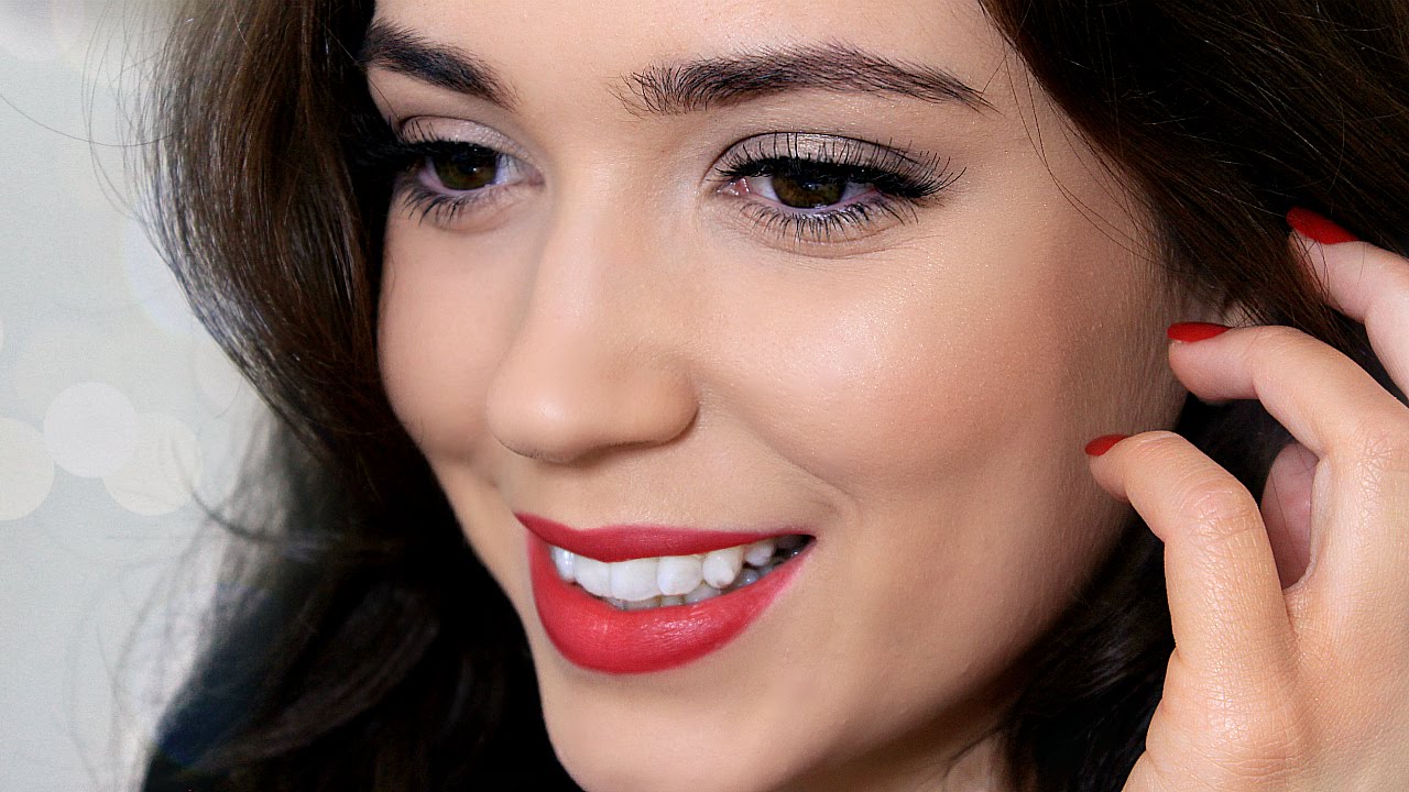 My "Magazine Cover" Signature Look | Hair & Makeup - YouTube