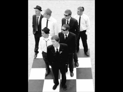 Bibi Ribozo & The Banditos - Swingujące Banany