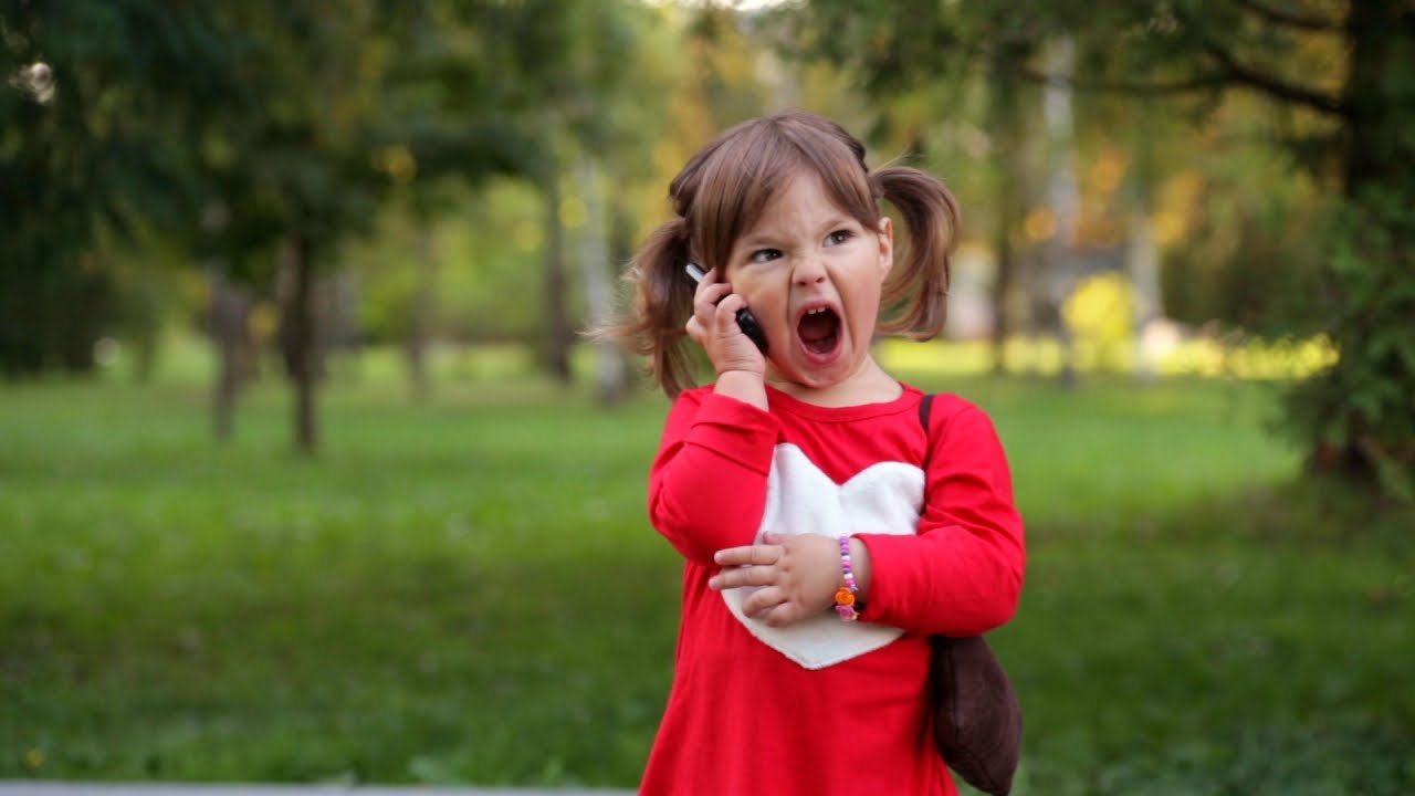 Why Does Screaming Get Your Attention So Quickly? - YouTube