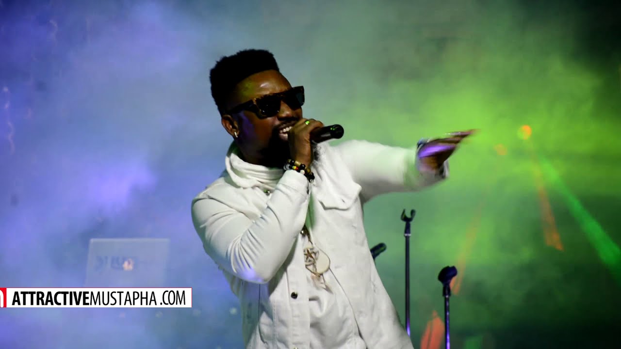 Quata Budukusu Performs At Ghana Music Awards South Africa - YouTube