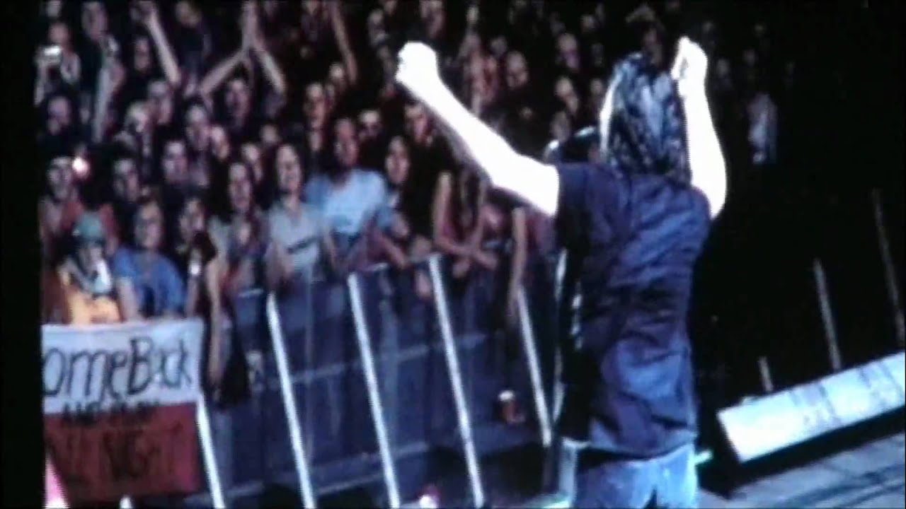 Pearl Jam - Life wasted (Hurricane 2007) - YouTube