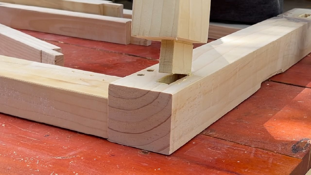 A Sturdy And Robust Desk // Extremely Simple Woodworking Project Not To ...