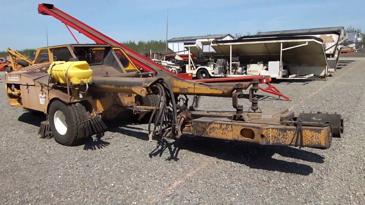 April 2016 Public Auction: Lot 513: 1998 OMC Mono Boom Tree Shaker ...