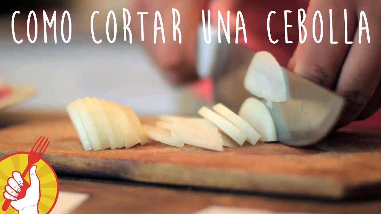Cómo CORTAR CEBOLLA SIN LLORAR | Trucos de Cocina | Tenedor Libre - YouTube