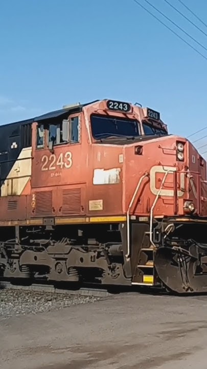 CN autorack train with CN #2243 and CN#8004 #railwaycommunity #cnrailway - YouTube