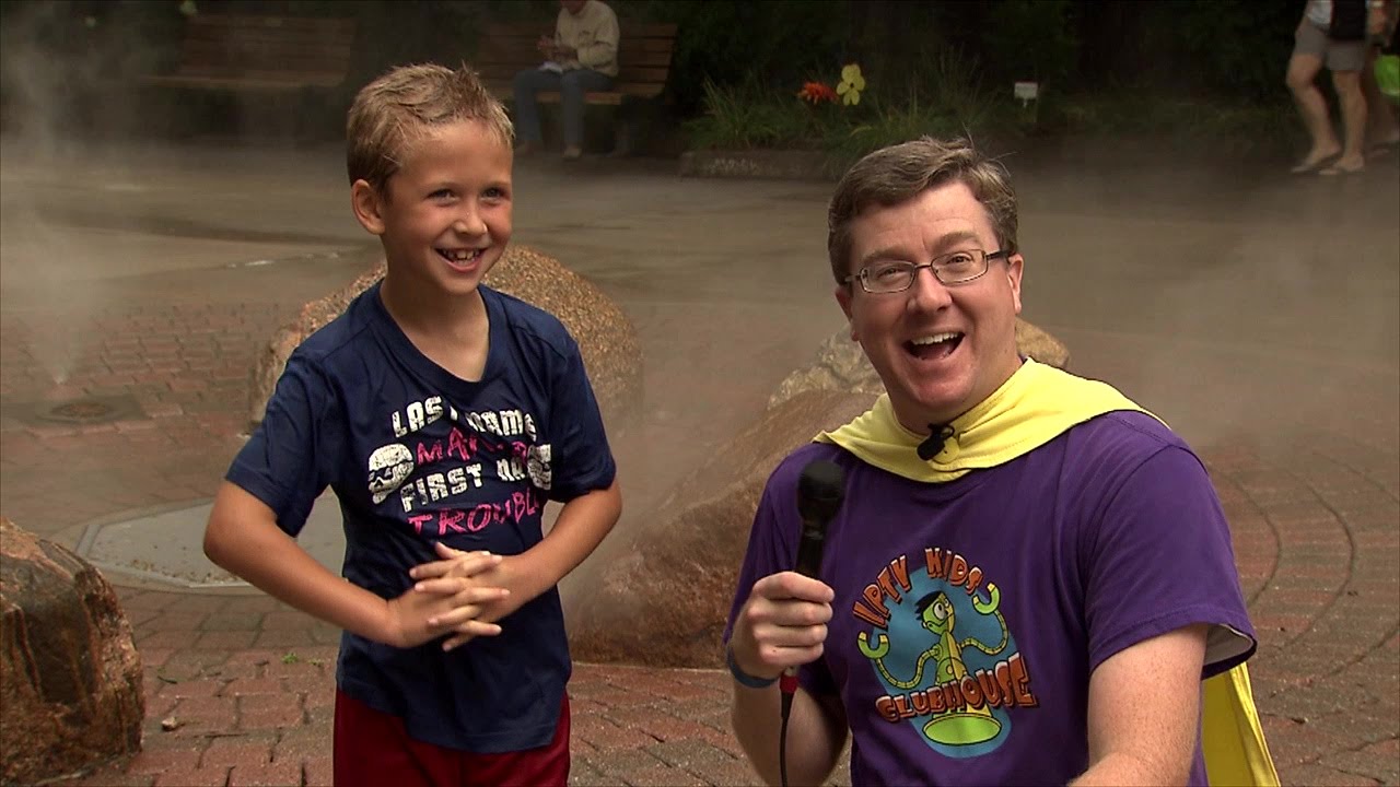 Fun in the Fountain with Dan Wardell - YouTube