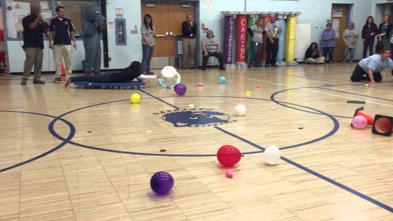 human hungry hungry hippos - YouTube