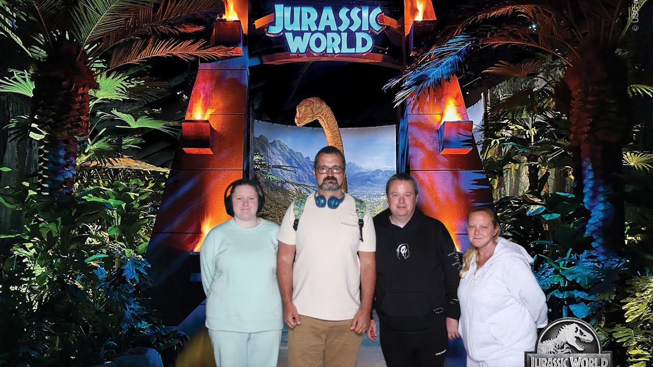 Jurassic World The Exhibition in Manchester is INCREDIBLE! - YouTube