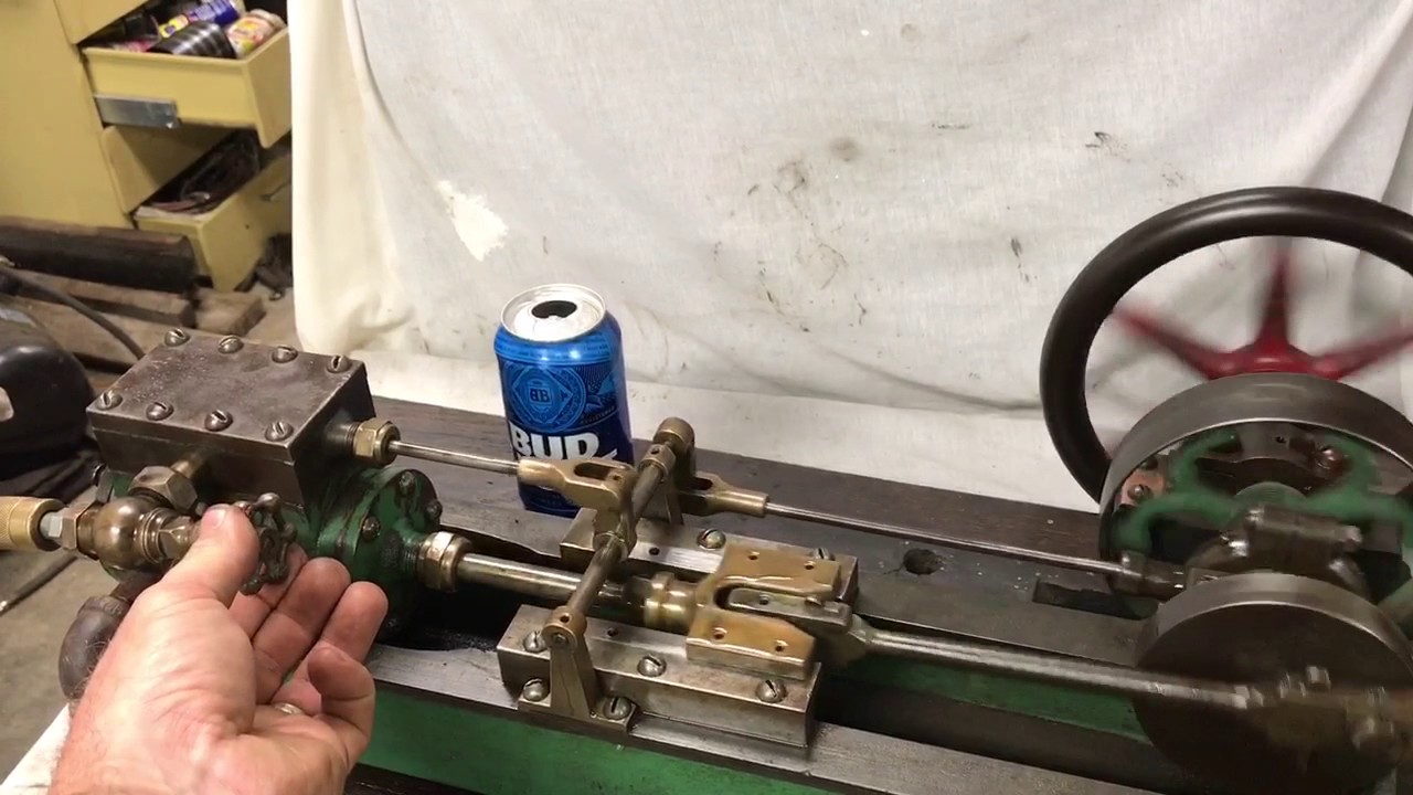 Small steam engine (side crank) - YouTube