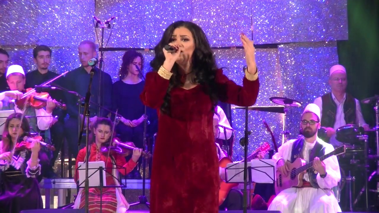 EDONA MORINA - Kenge per deshmorin Muharrem Ibrahimi (Fest Flaka 2018 ...