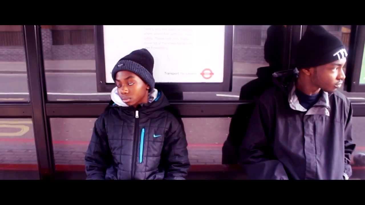 Harlem Shake (Bus Stop Edition) - YouTube