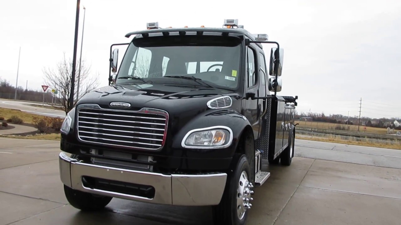 2018 Freightliner Extended Cab with Century 3212 - YouTube