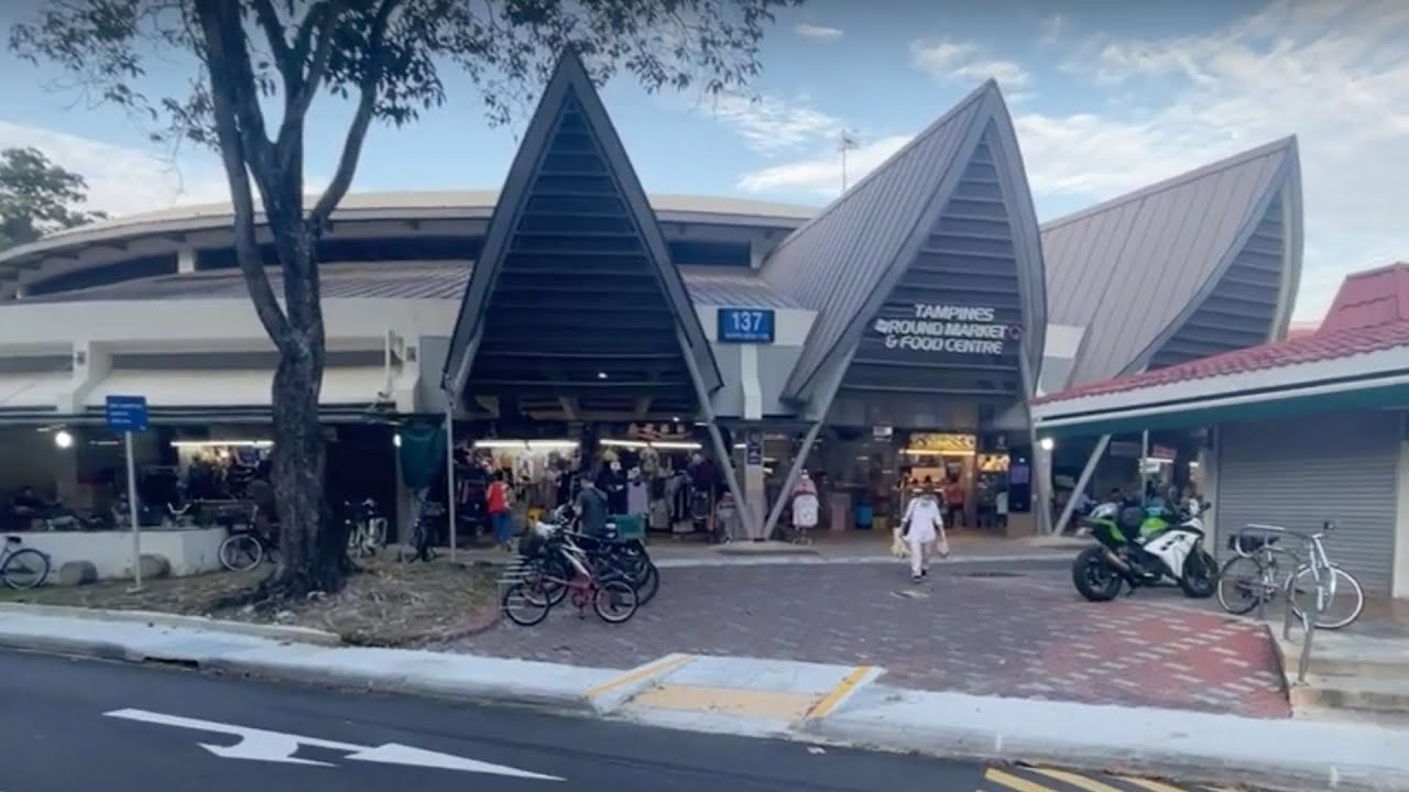 🇸🇬 Market Walk: Flea Market on the Edge of a Circular Market (Tampines ...