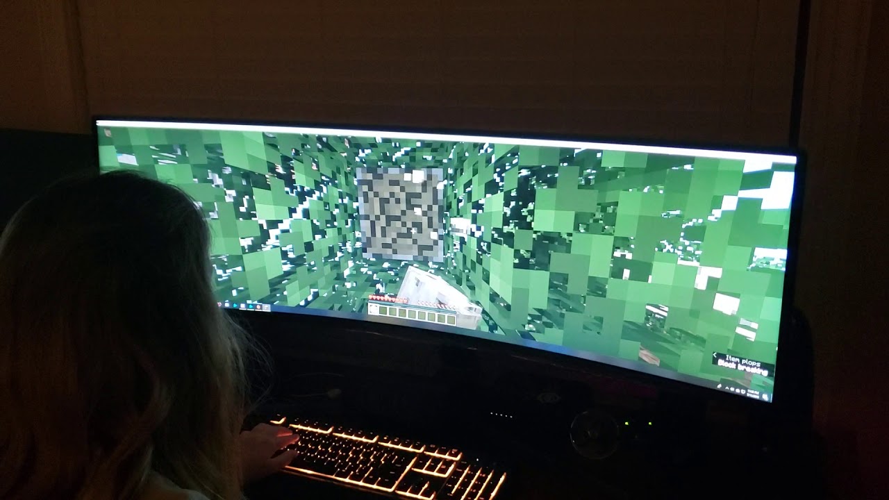 Calista playing Minecraft on a 49 inch monitor - YouTube