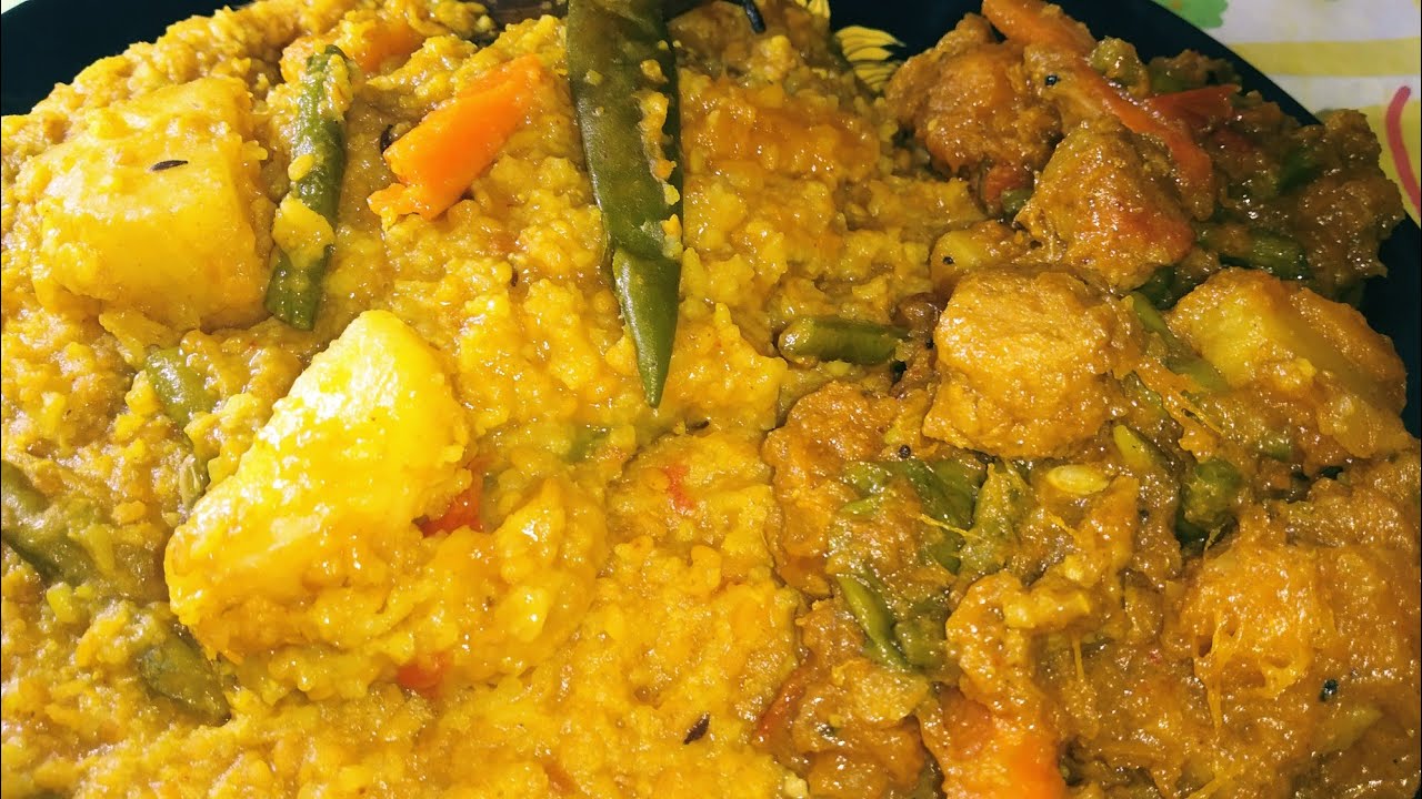 ভোগের খিচুড়ি | Bengali Niramish Bhoger Khichuri Recipe | Authentic ...