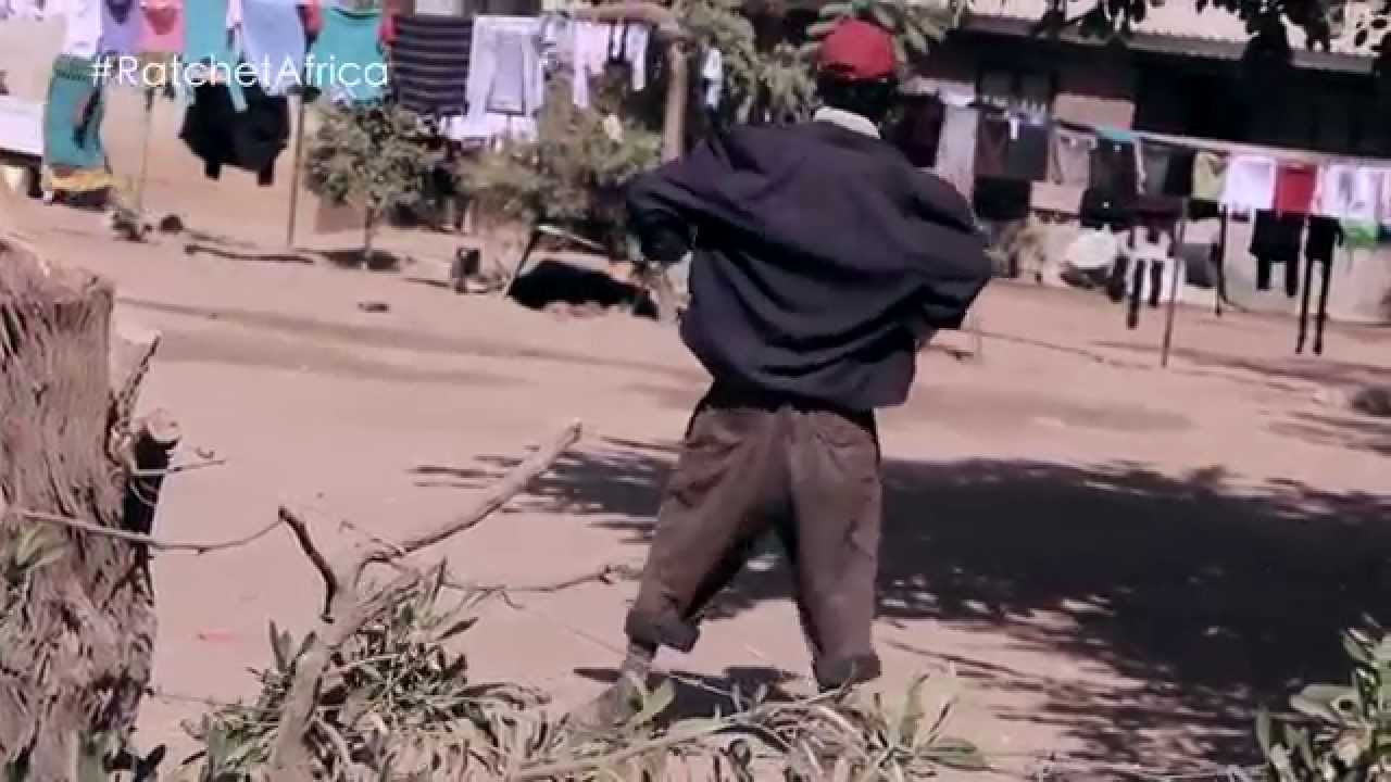 Crazy African Dude Twerking - YouTube