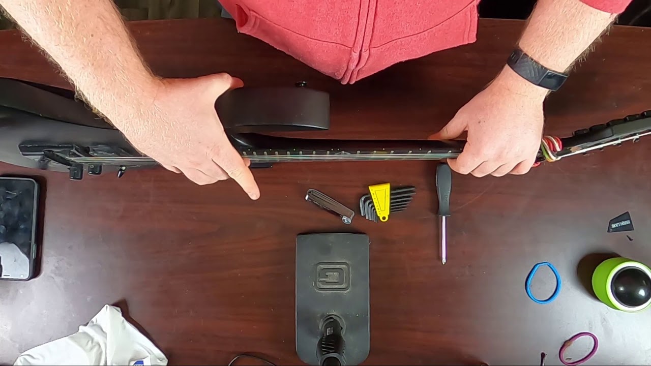 Guitar Setup For Beginners - Neck Relief - YouTube