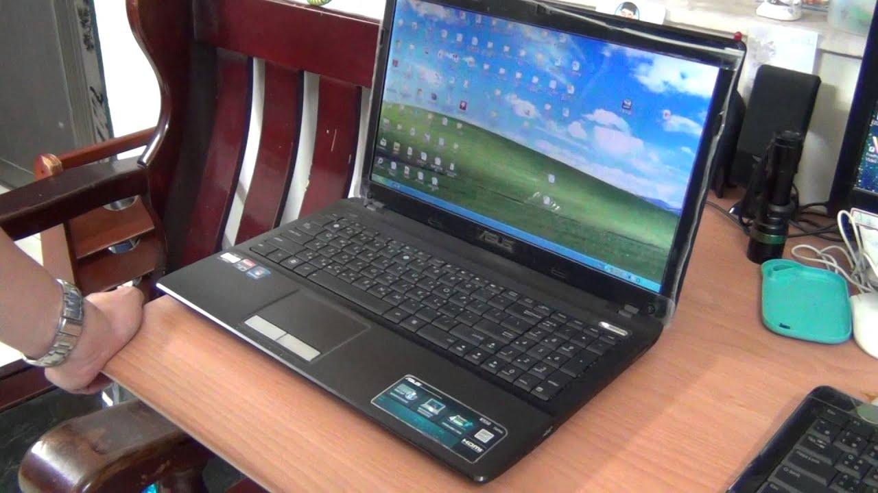 ASUS K53B 爆殼後補強支撐點改變螢幕開闔習慣 by 台南市 藤真電腦醫院 - YouTube