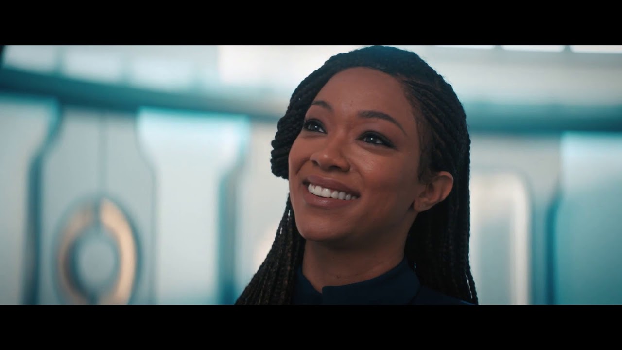 Star Trek Discovery - Captain on the bridge scene - Full HD - YouTube